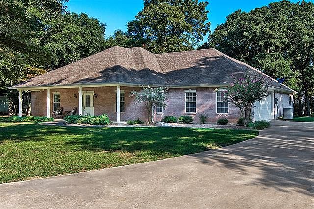 305 Green Oaks Dr, Cartwright, OK 74731 | Zillow