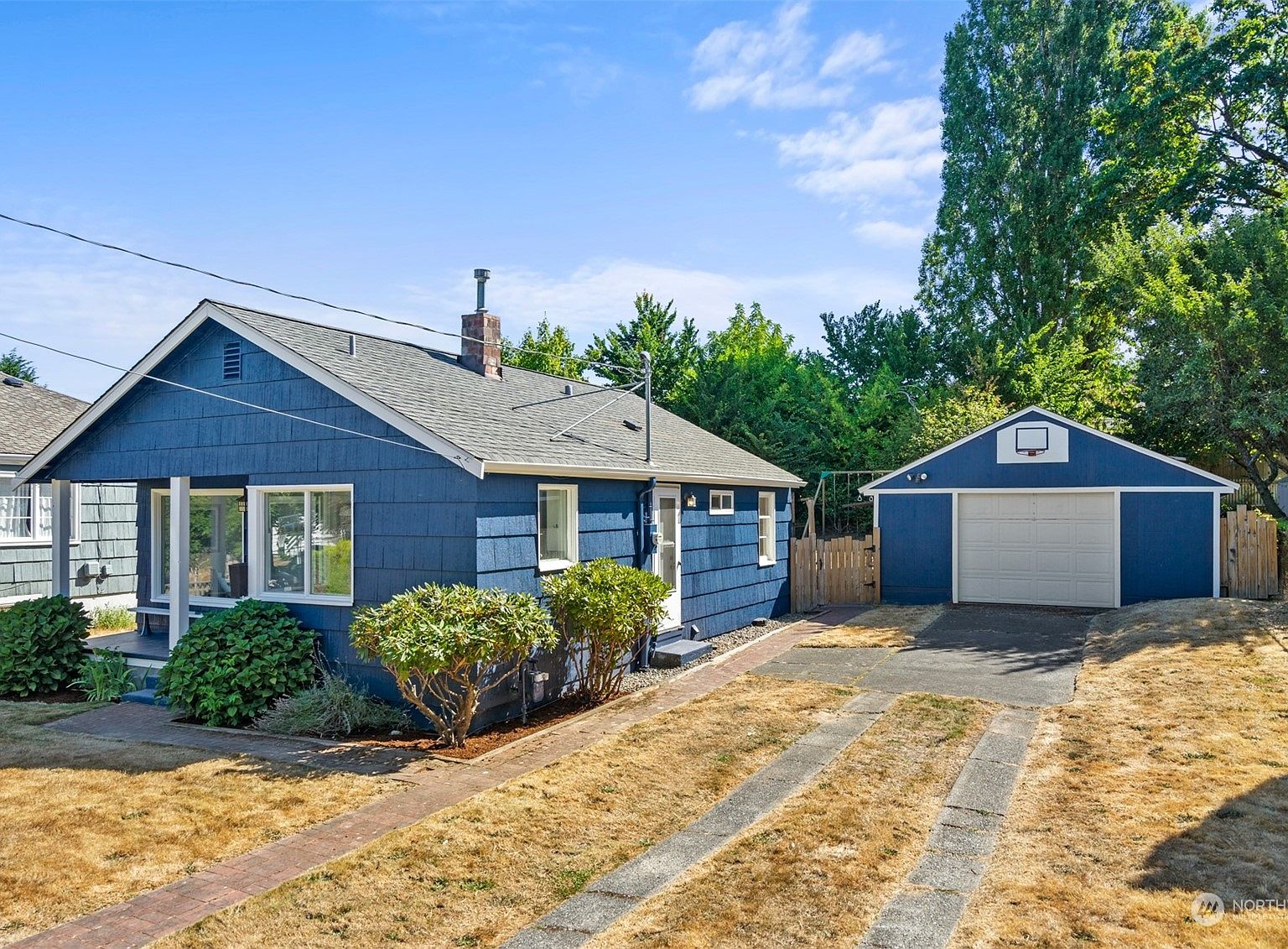 7930 12th Avenue SW, Seattle, WA 98106 | Zillow