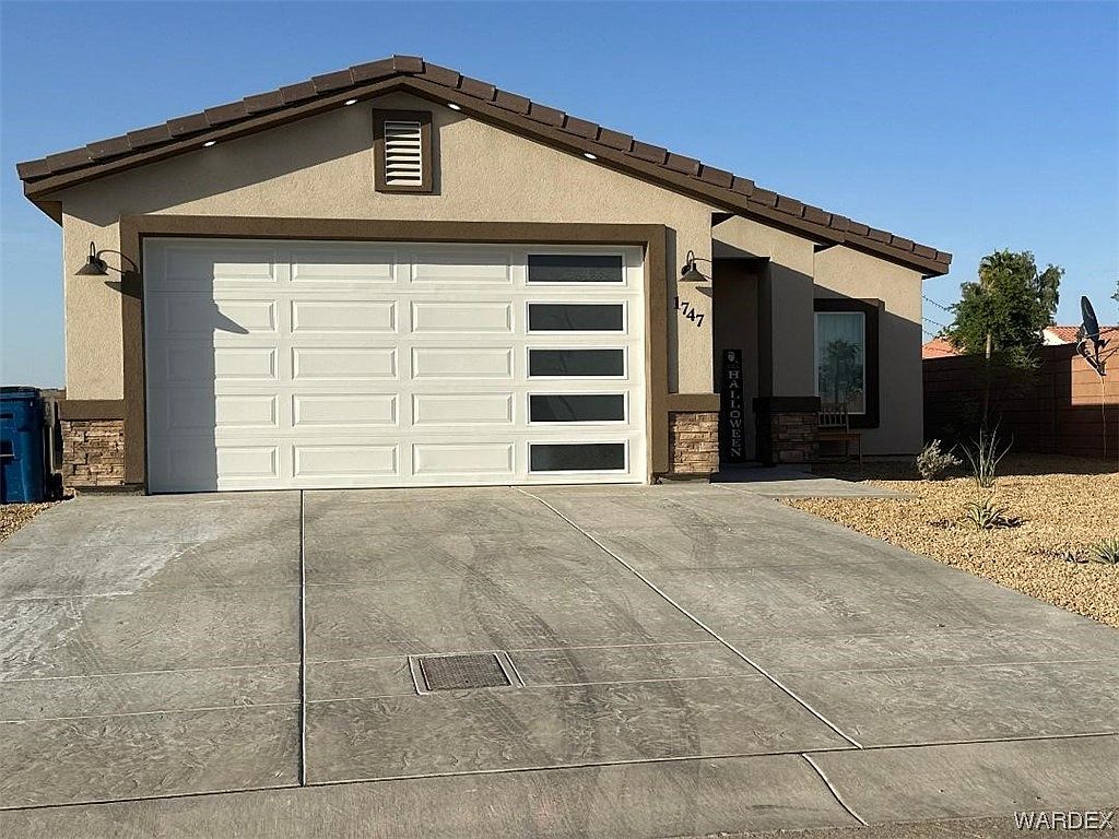 1747 Sugar Bush Pl, Fort Mohave, AZ 86426 | Zillow