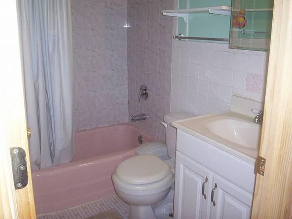 7655 43rd St, Lyons, IL 60534 | Zillow