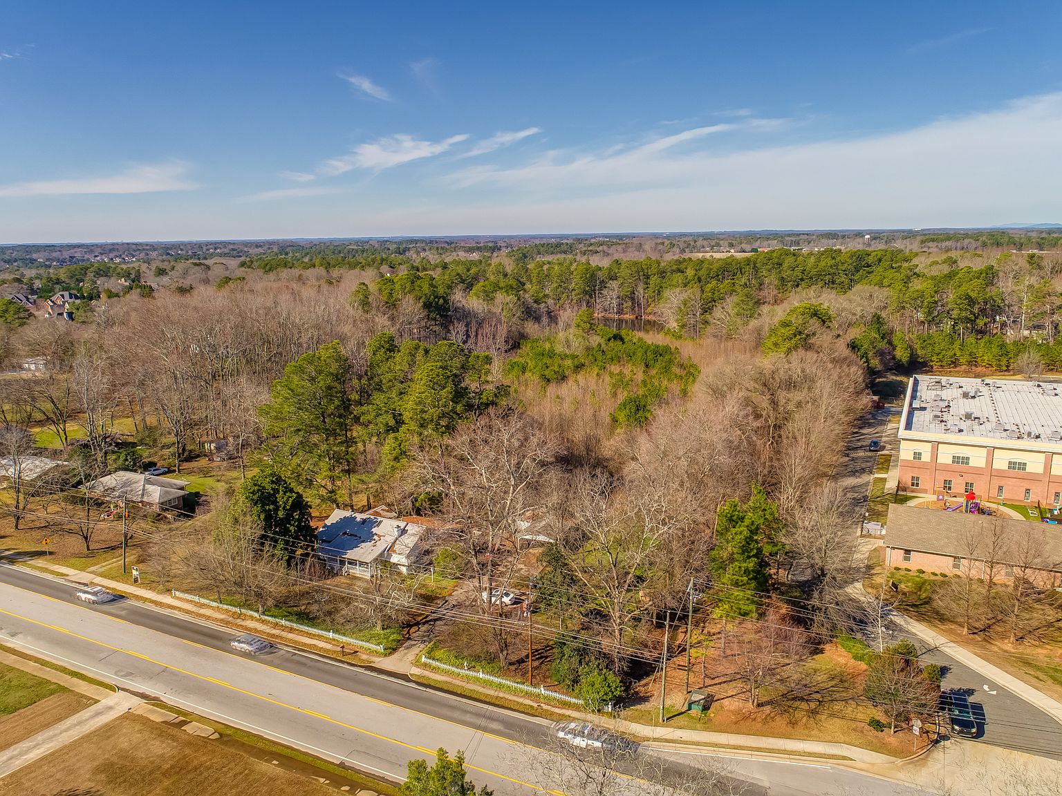 607 Grayson Pkwy, Grayson, GA 30017 | Zillow