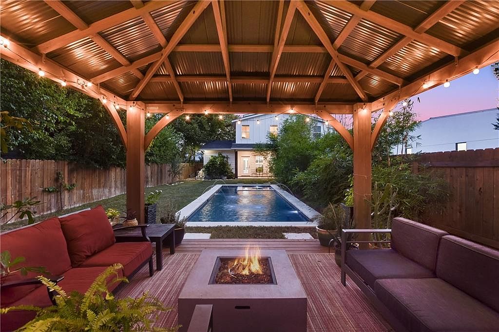 616 Gaylor St UNIT B, Austin, TX 78752 | Zillow