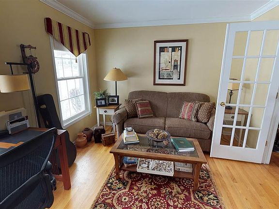 17 Fairfield Dr, Voorheesville, NY 12186 | Zillow