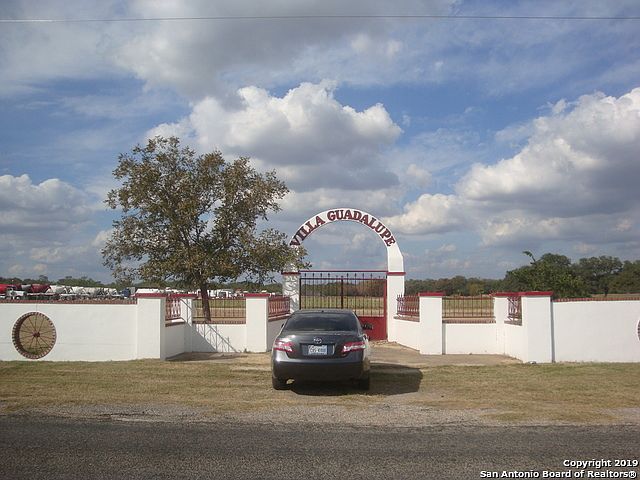 16223 Interstate Highway 35 S, Atascosa, TX 78002 | Zillow