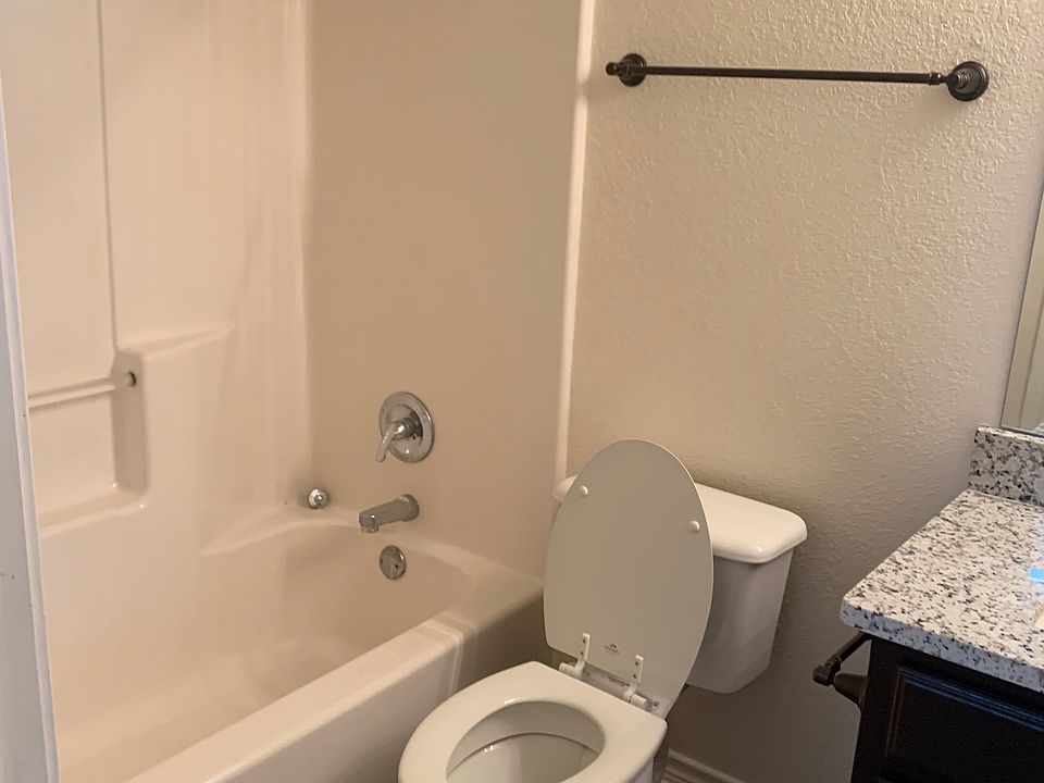 Bryan Court at 309 Bryan St - 309 Bryan St Denton TX (1 units available ...