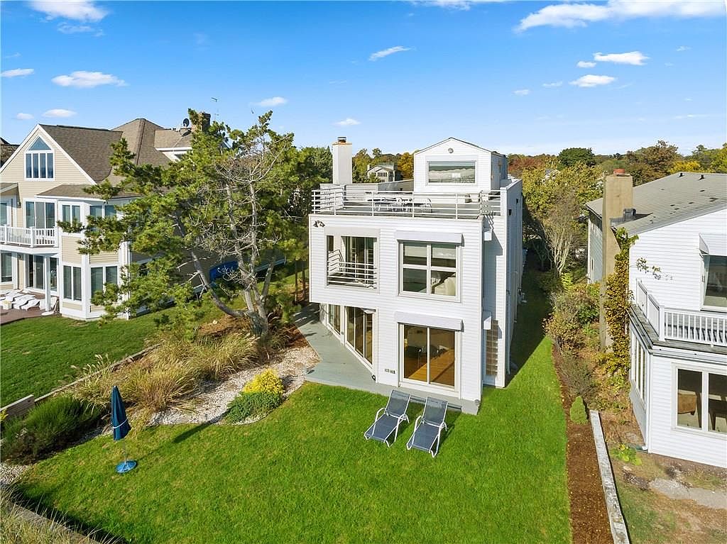 1699 Fairfield Beach Rd, Fairfield, CT 06824 | Zillow