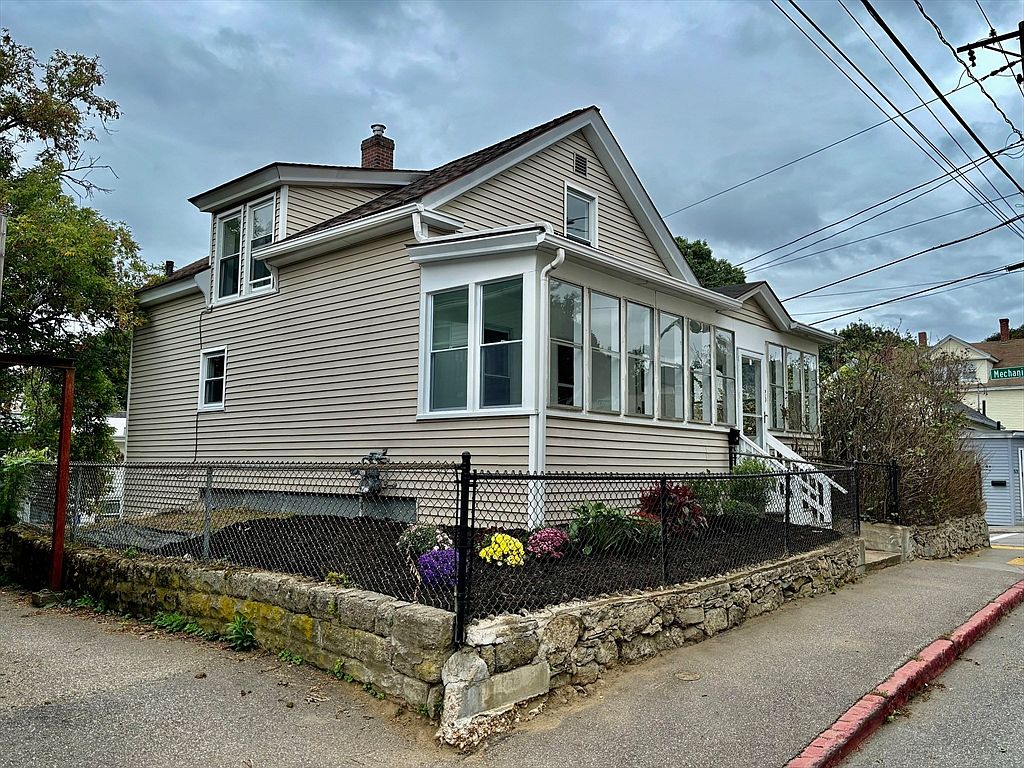 20 Chestnut St, Spencer, MA 01562 | Zillow