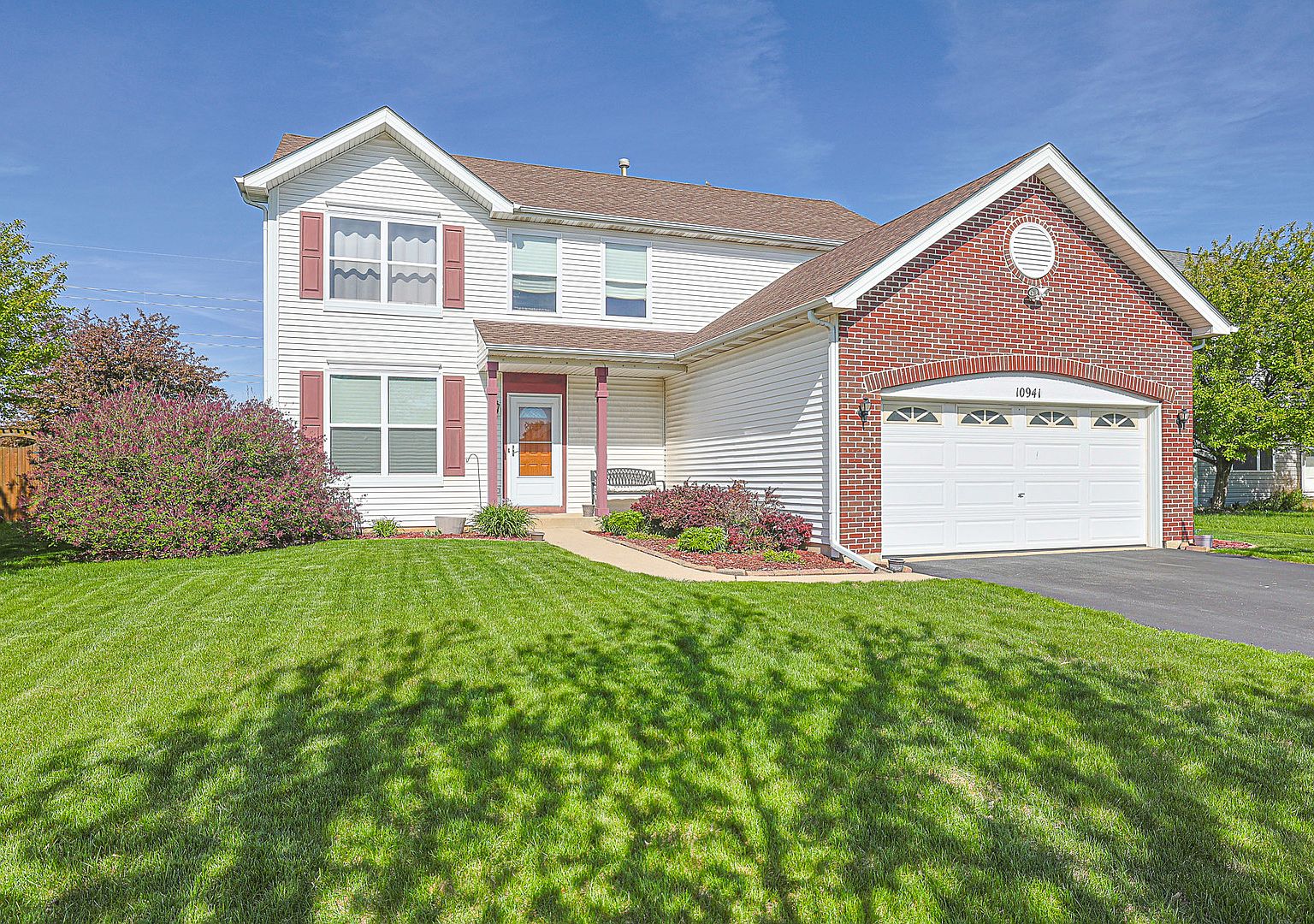 10941 Preston Pkwy, Huntley, IL 60142 | Zillow