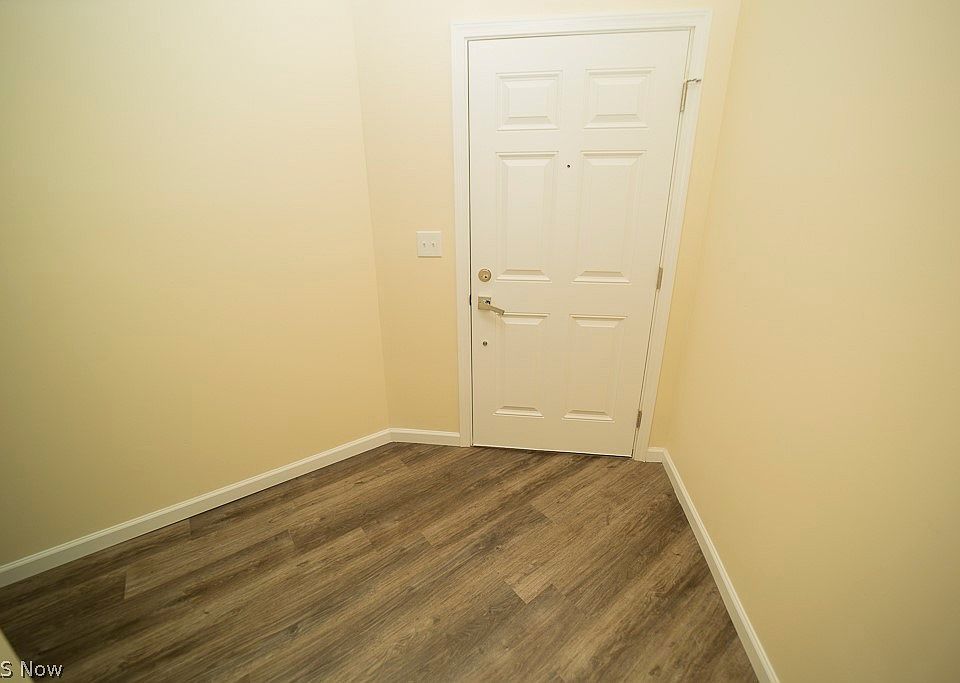 5547 Beavercrest Dr #208, Lorain, OH 44053 | Zillow