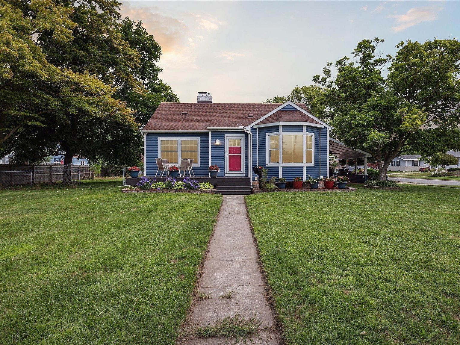 1807 Borton Ave, Essexville, MI 48732 | MLS #50116135 | Zillow