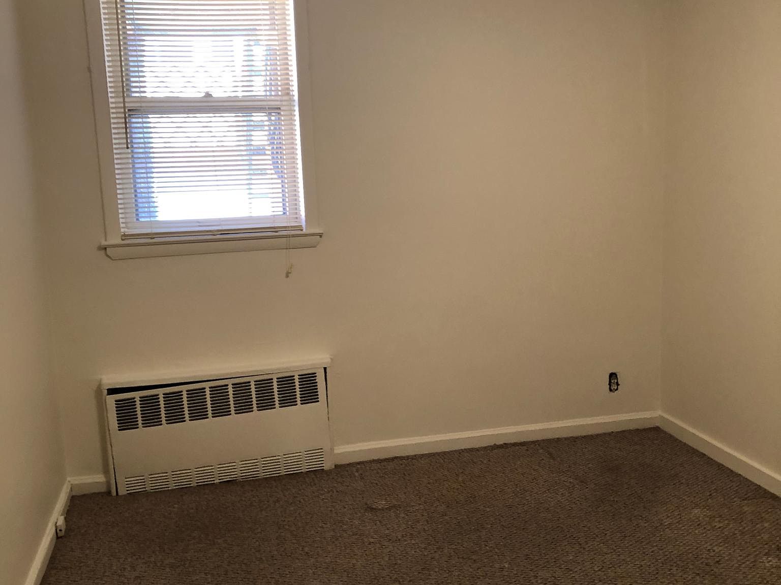 16 Stryker Ct FLOOR 1, Brooklyn, NY 11223 | Zillow