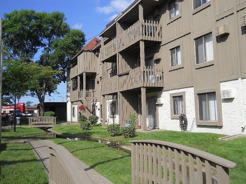 101 Blake Rd N #323D98E91, Hopkins, MN 55343 | Zillow