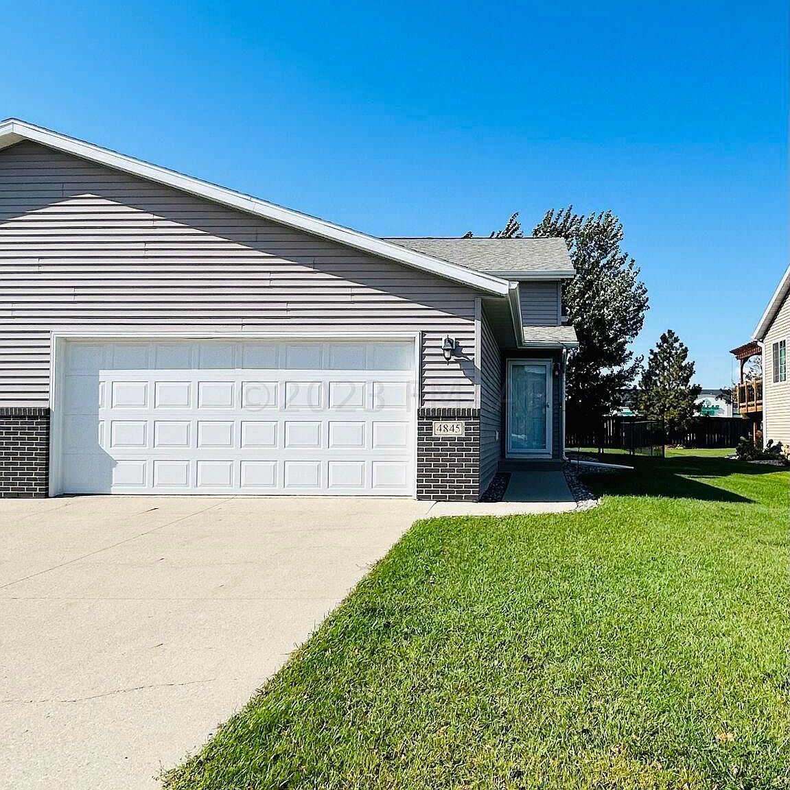 4845 44th St S, Fargo, ND 58104 | Zillow