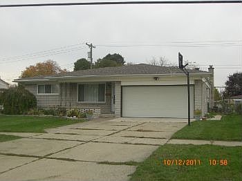 2721 Common Rd, Warren, MI 48092 | Zillow