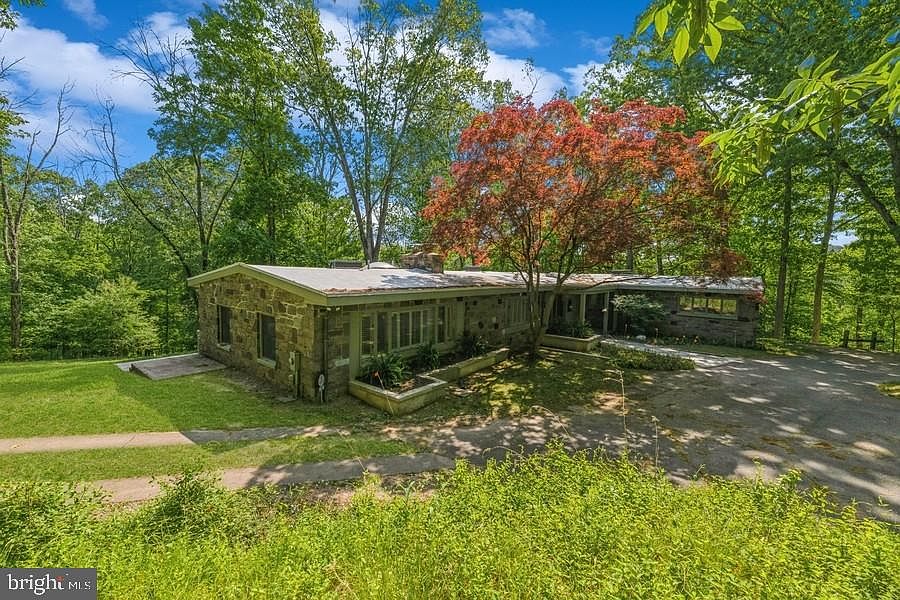 202 Jacobs Creek Rd, Titusville, NJ 08560 | MLS #NJME2030174 | Zillow