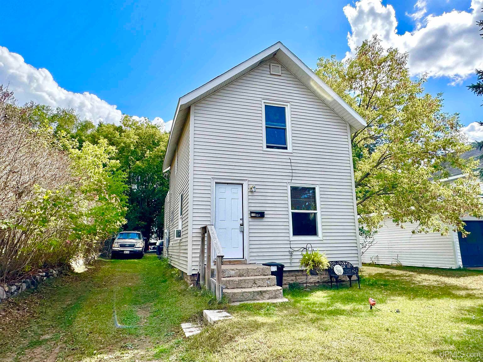 512 Roycroft St, Kingsford, MI 49802 | Zillow