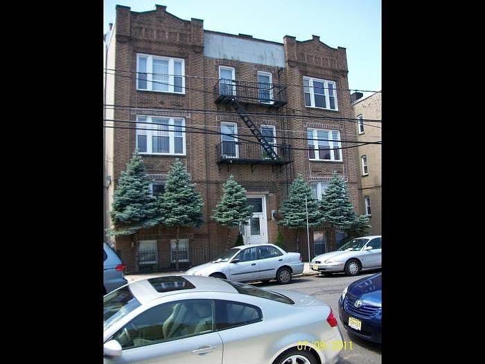 2 Spruce St, Jersey City, NJ 07306 | Zillow