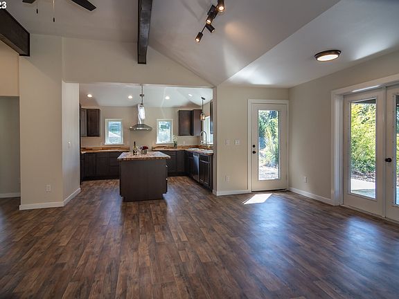 5119 Old Melrose Rd, Roseburg, OR 97471 | MLS #23540524 | Zillow