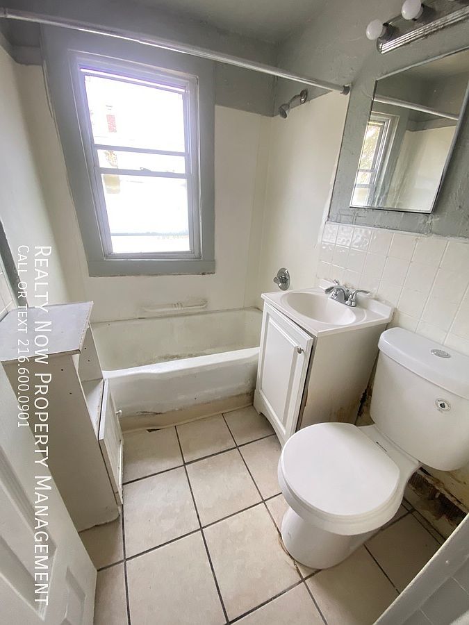 3356 W 33rd St #2, Cleveland, OH 44109 | Zillow