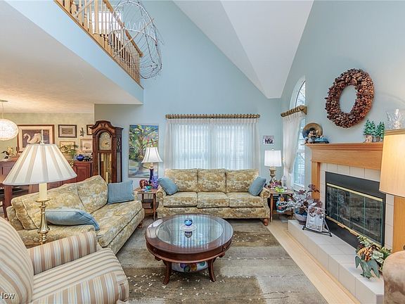 679 Stoney Ridge Ln, Cleveland, OH 44143 | Zillow
