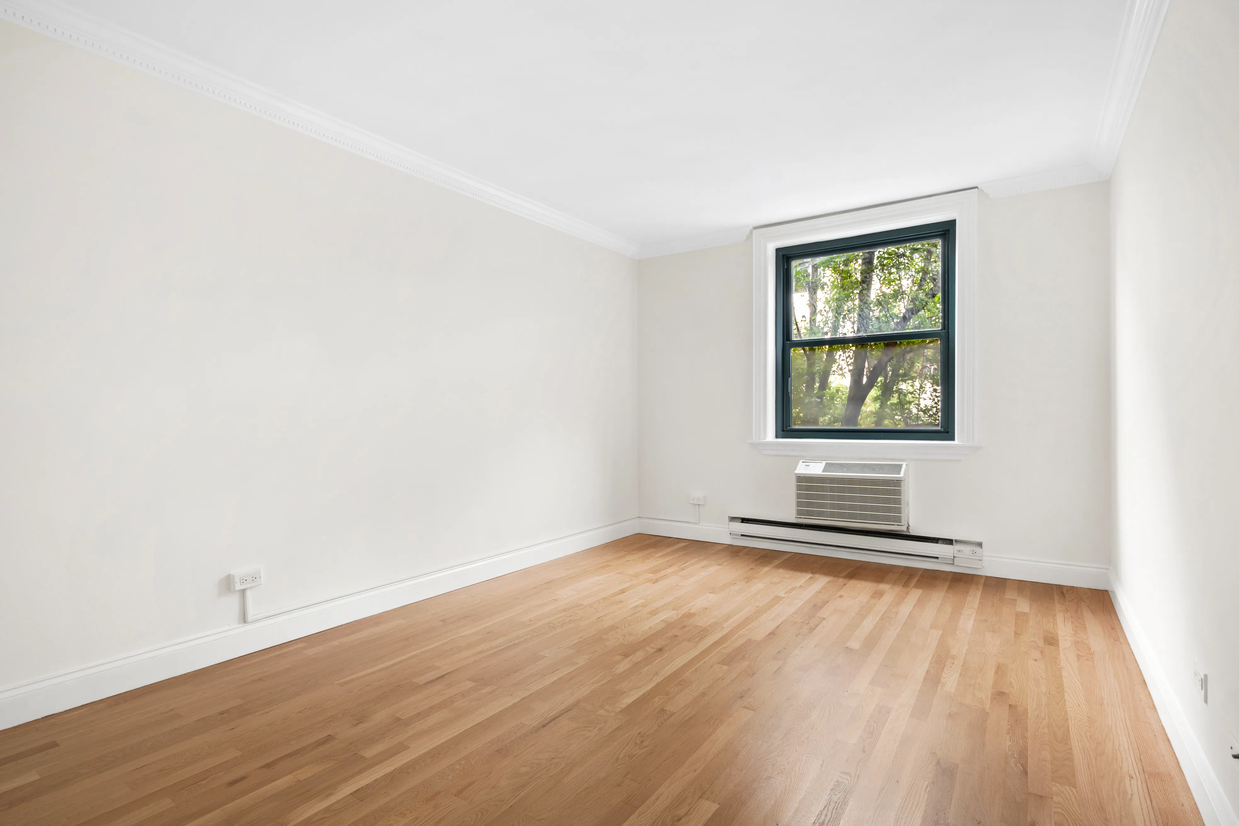 133 Barrow Street #3B in West Village, Manhattan | StreetEasy