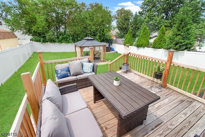 50 Henry St, Hasbrouck Heights, NJ 07604 | Zillow