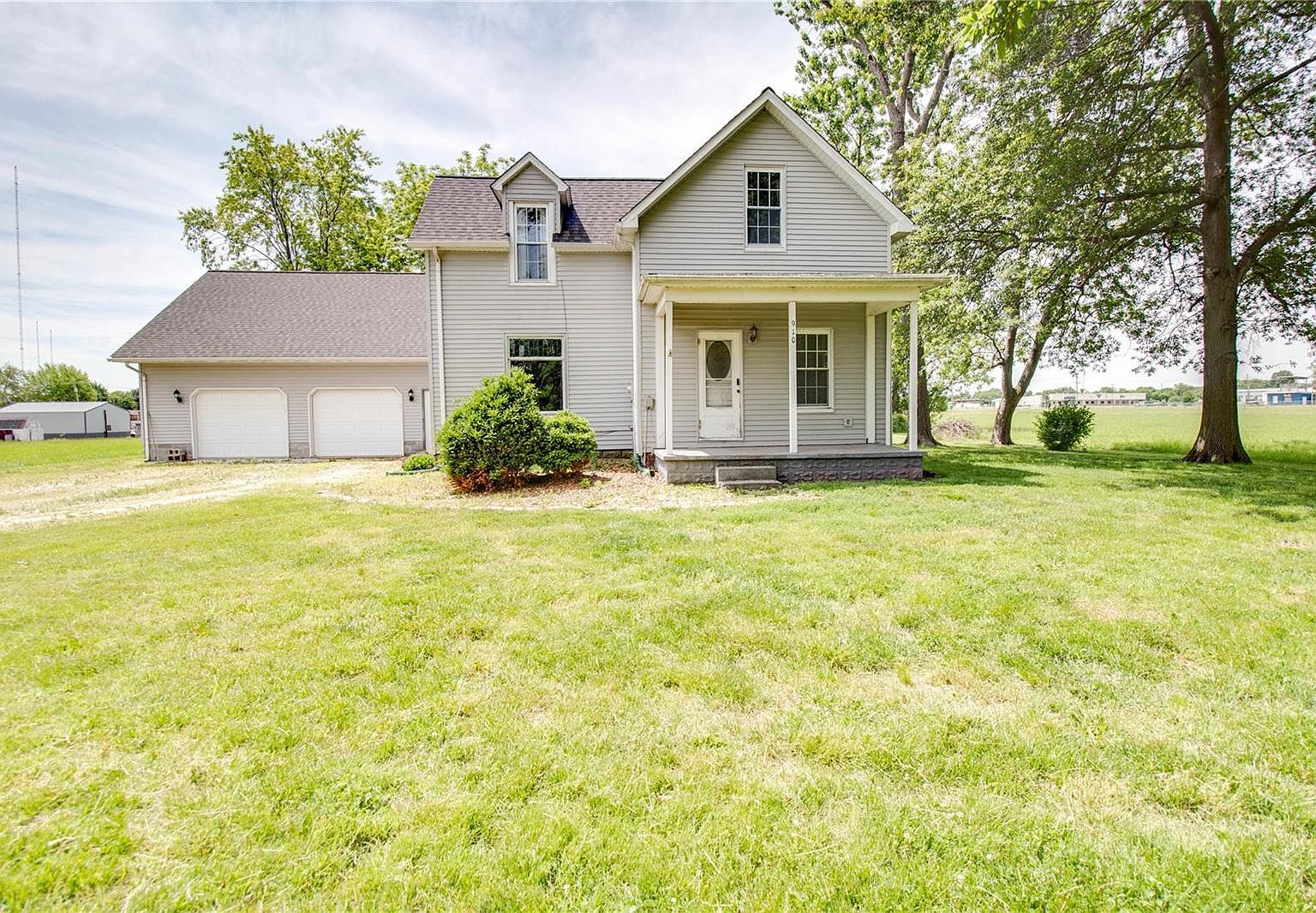 910 E Franklin Ave, Jerseyville, IL 62052 | Zillow