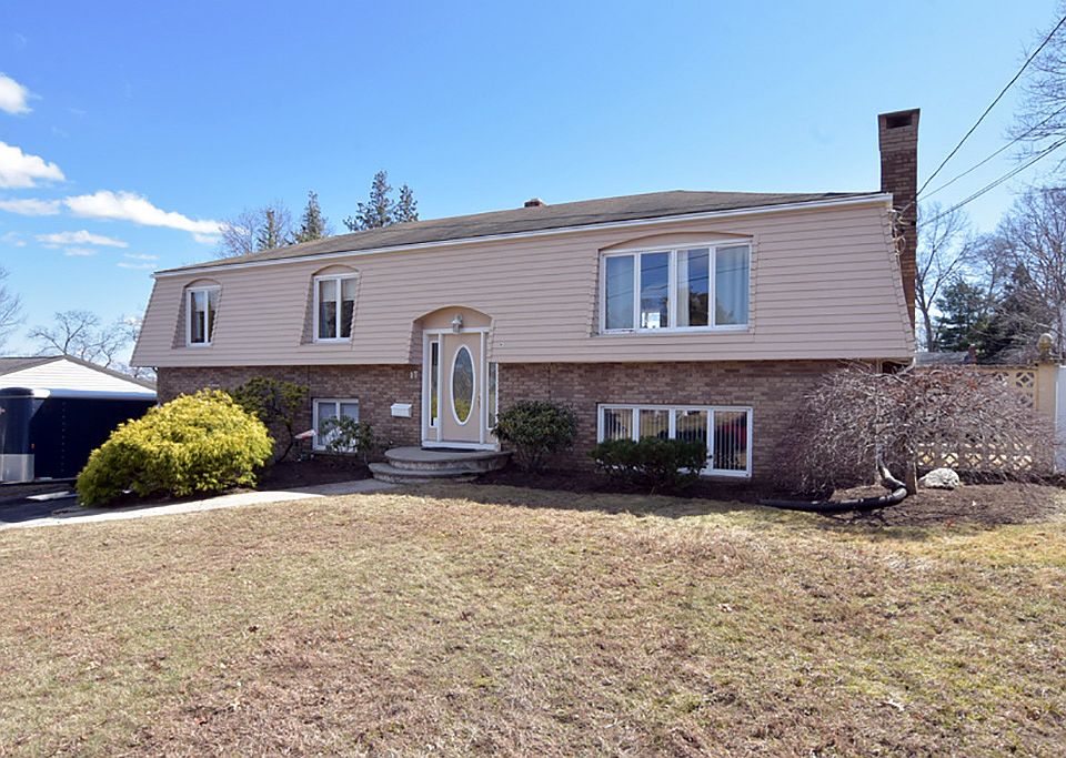 17 Colony Dr, Johnston, RI 02919 | Zillow