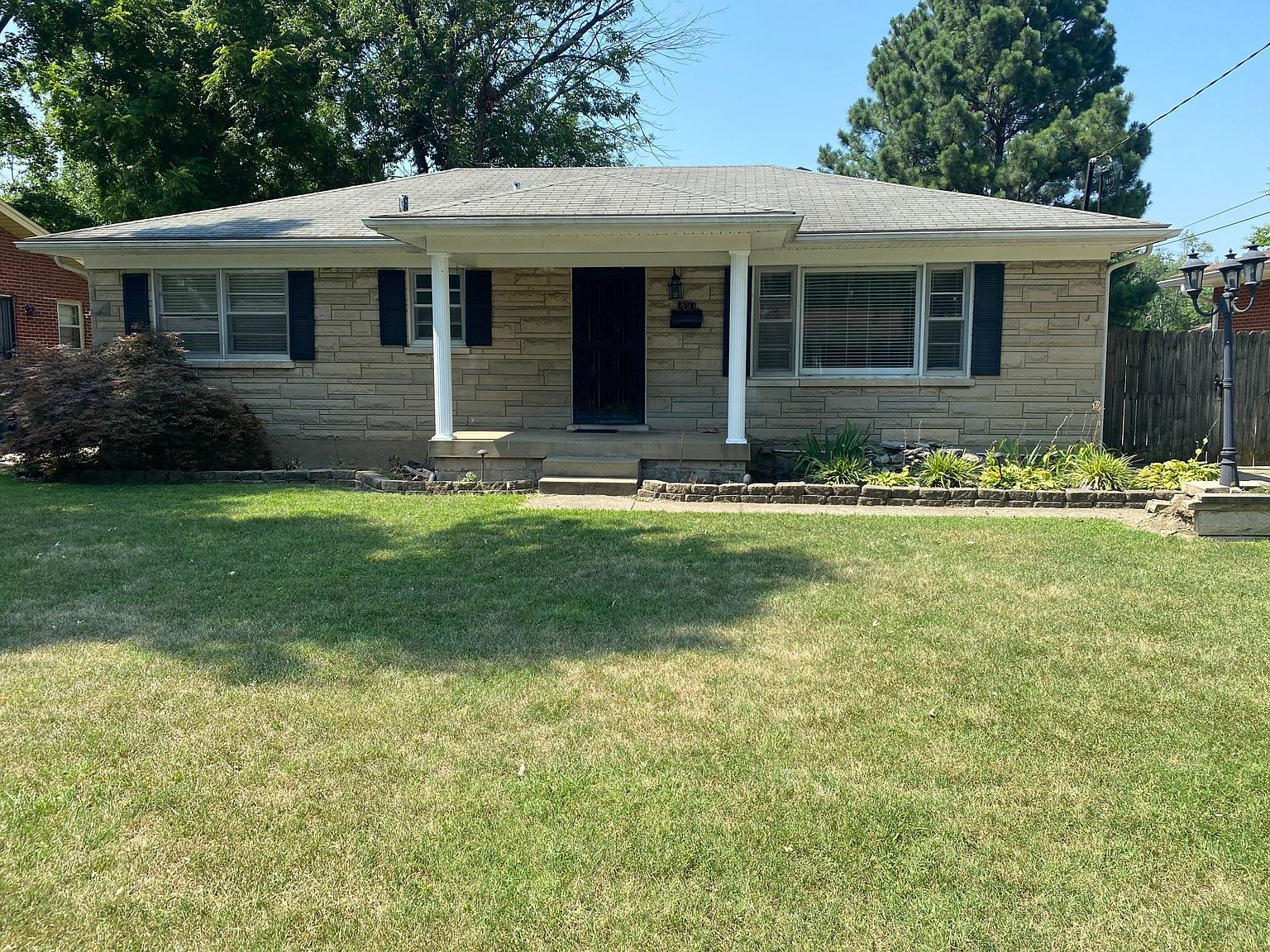 2013 Lynn Lea Rd, Shively, KY 40216 | Zillow