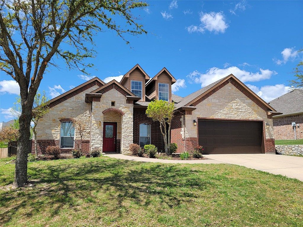 705 Saddle Ridge Trl, Weatherford, TX 76087 | Zillow