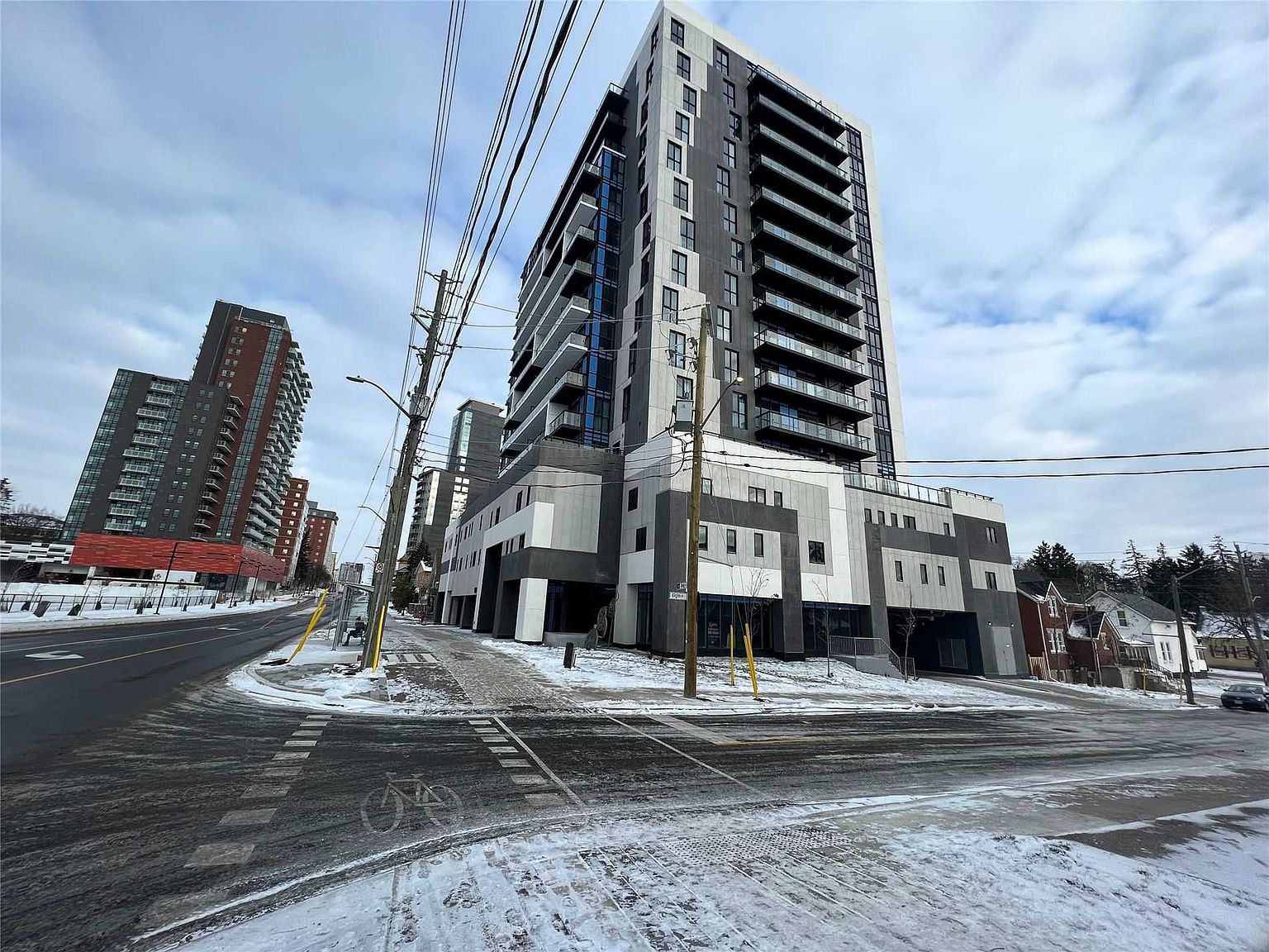 128 King St N #911, Waterloo, ON N2J 2X9 | Zillow