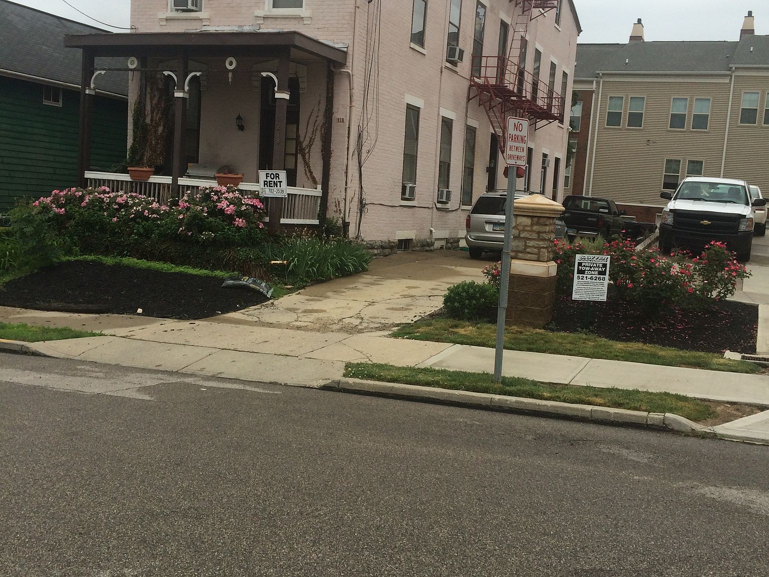 218 E Rochelle St APT 1, Cincinnati, OH 45219 | Zillow