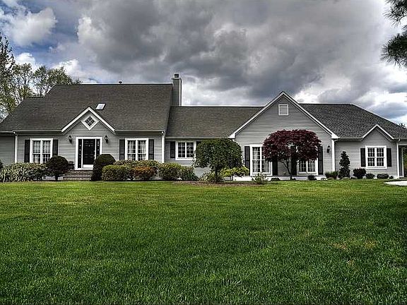 25 Rabbit Run, East Greenwich, RI 02818 | Zillow