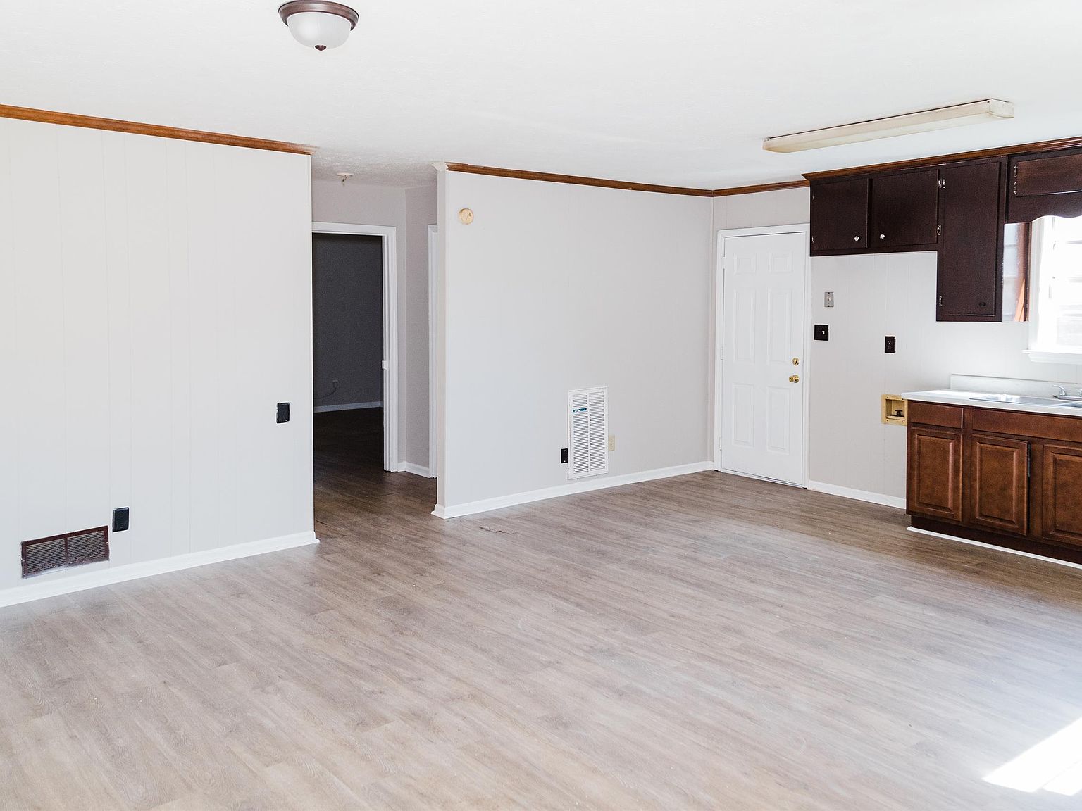 1009 W Slaton Ave, Griffin, GA 30223 | Zillow