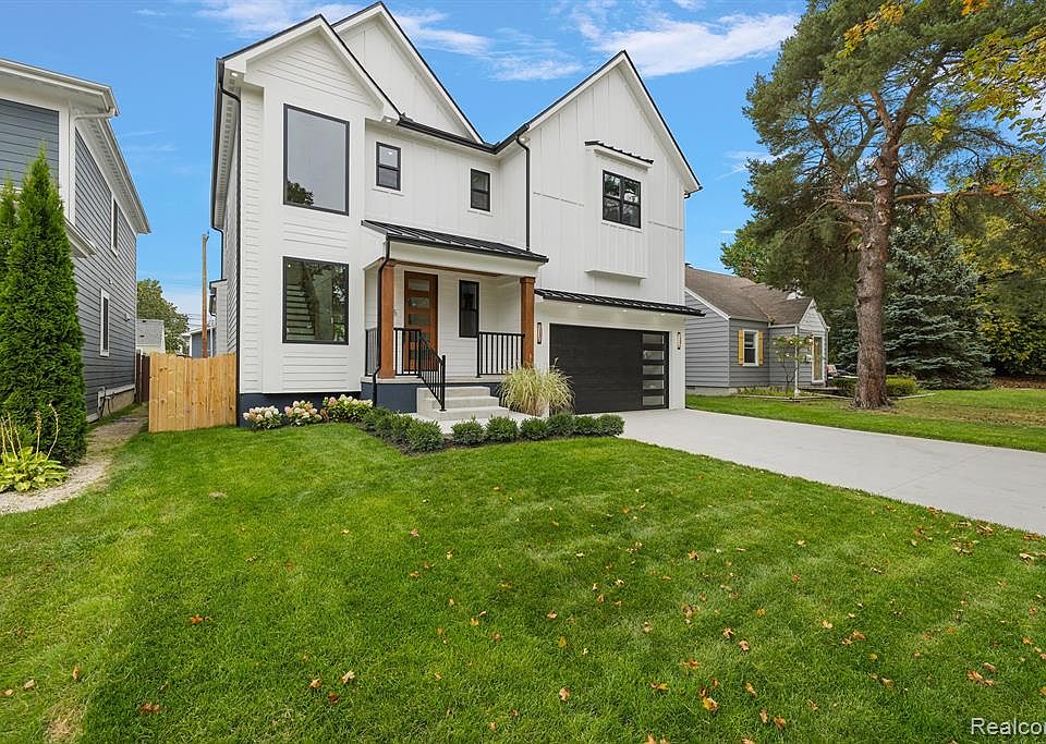 3715 Durham Rd, Royal Oak, MI 48073 | MLS #20230080825 | Zillow