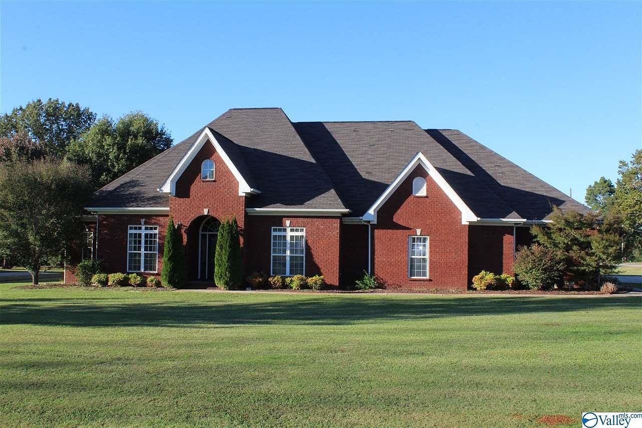 14 Amber Dr, Decatur, AL 35603 | Zillow