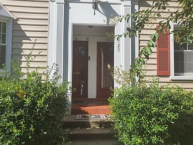 2725 S Walter Reed Dr Arlington VA | Zillow