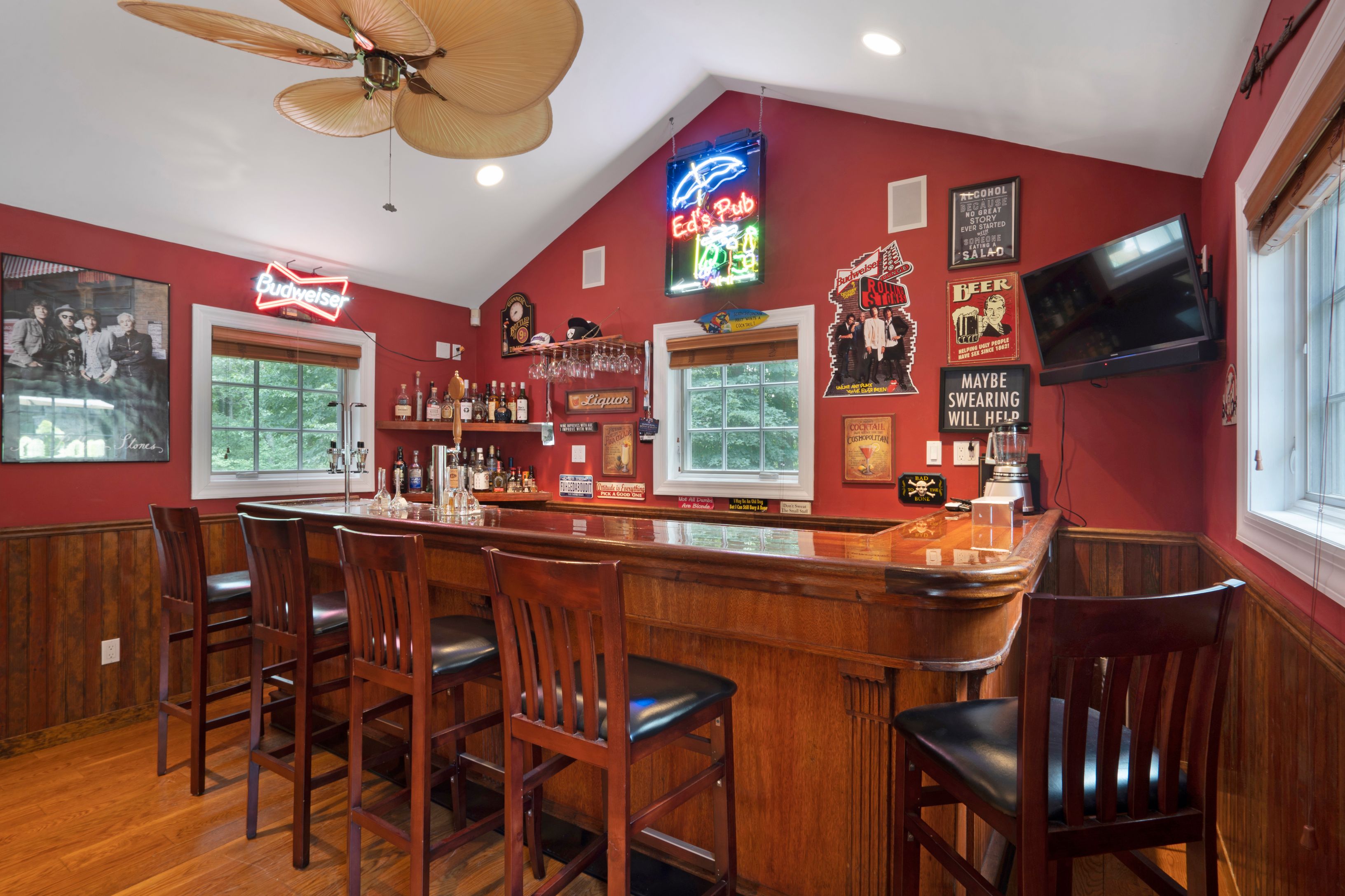 11 Alexis Ct in Amagansett | Out East