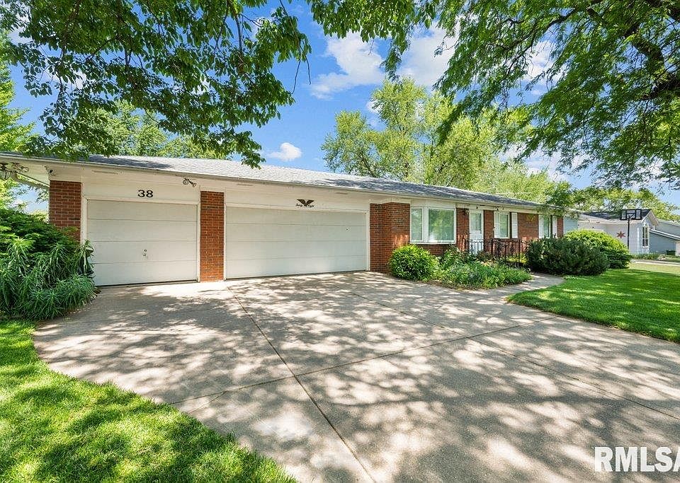 38 Park View Dr, Park View, IA 52748 | Zillow