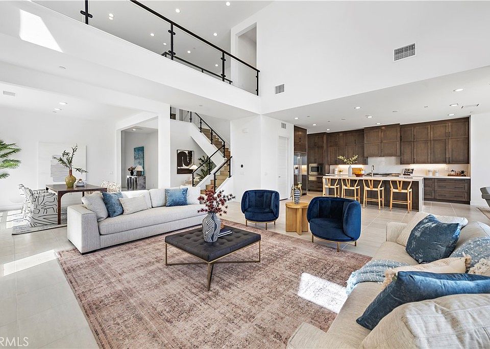 20538 W Overlook Ct, Porter Ranch, CA 91326 | MLS #OC23068101 | Zillow