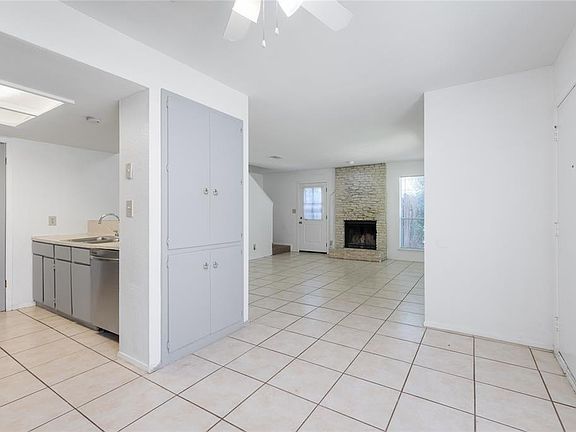 1407 Camp Craft Rd APT D, Austin, TX 78746 | Zillow
