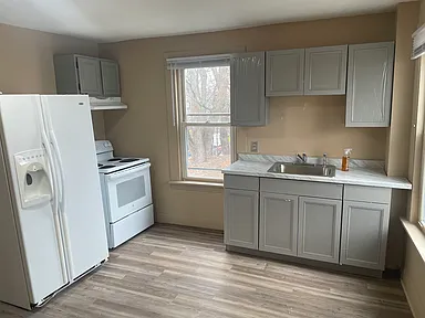 139 High St Woonsocket RI | Zillow