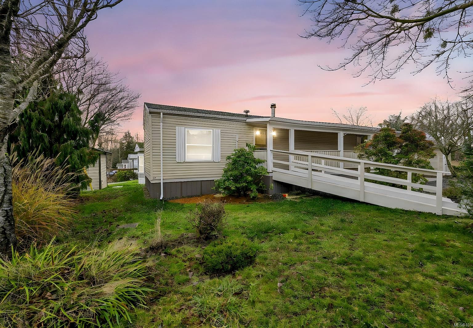 7021 Grant Rd W #32, Sooke, BC V9Z 0N7 | MLS #1014174 | Zillow