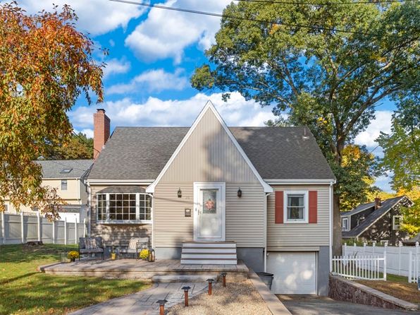 Lynnfield MA Luxury Homes For Sale - 11 Homes | Zillow