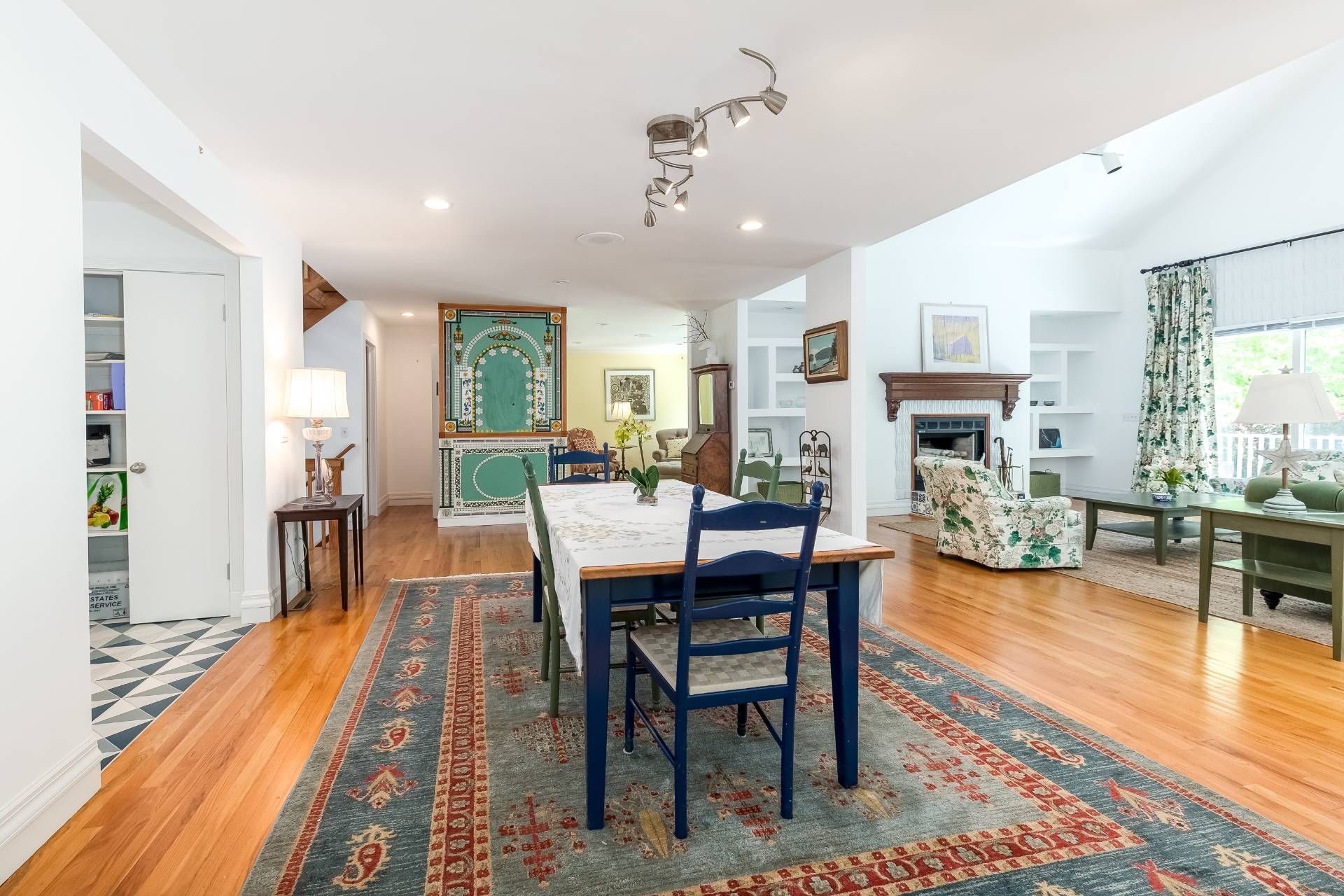 10 Crescent Way, Shelter Island, NY 11964 | Out East