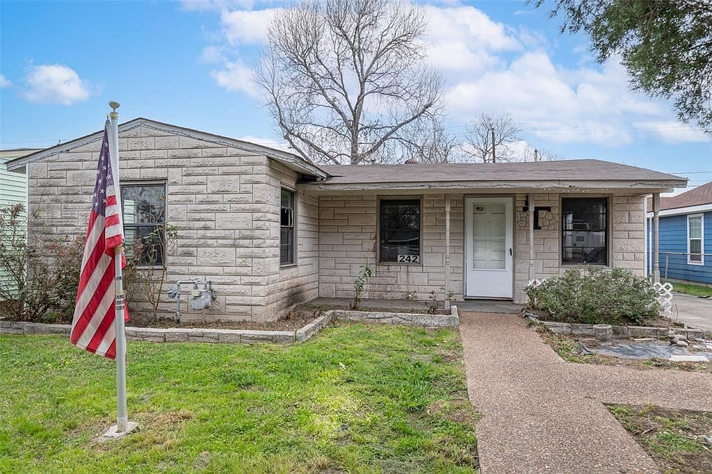 242 Hahlo St, Houston, TX 77020 | Zillow