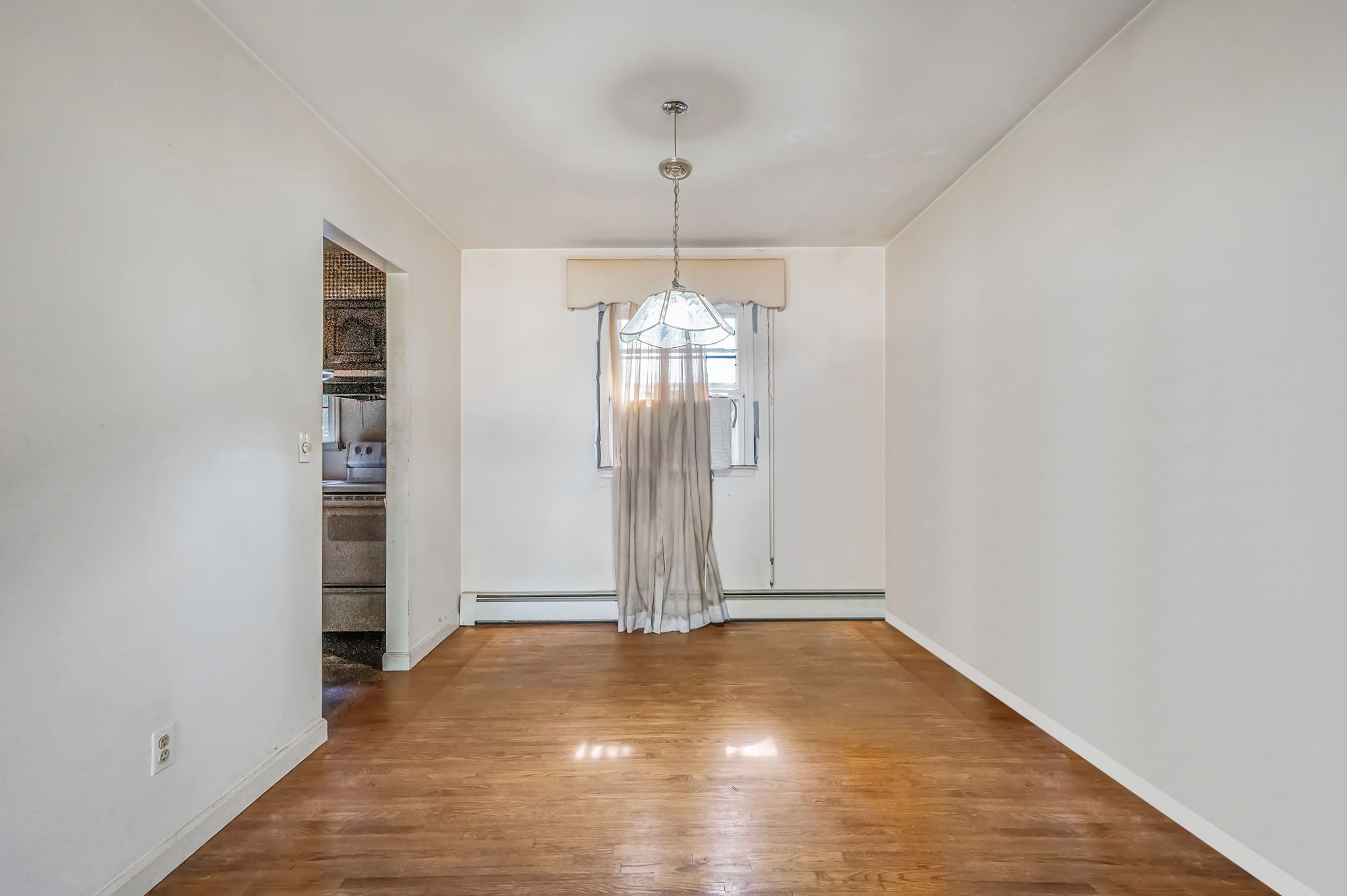 11 Easterly Rd, Hampton Bays, NY 11946 | Out East