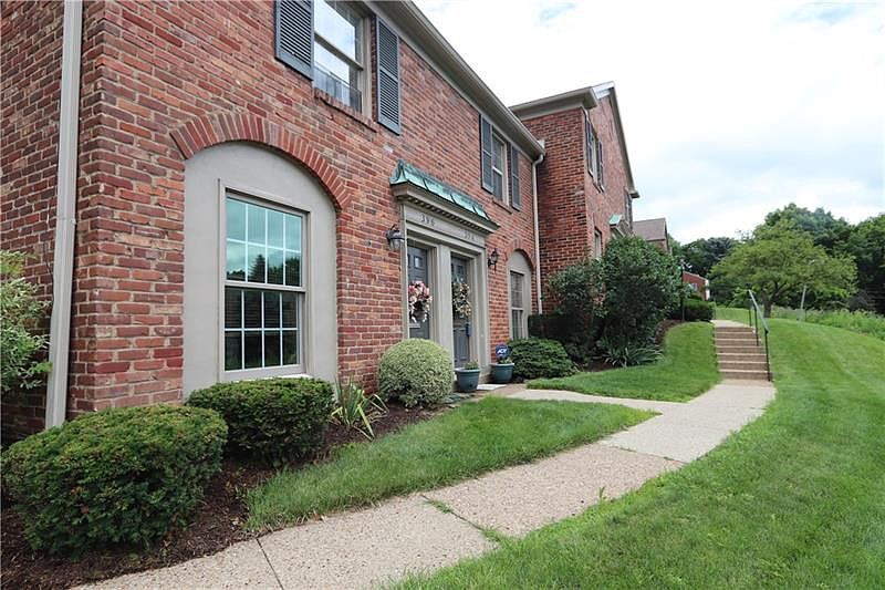 394 Newburn, Scott Twp, PA 15216 | Zillow