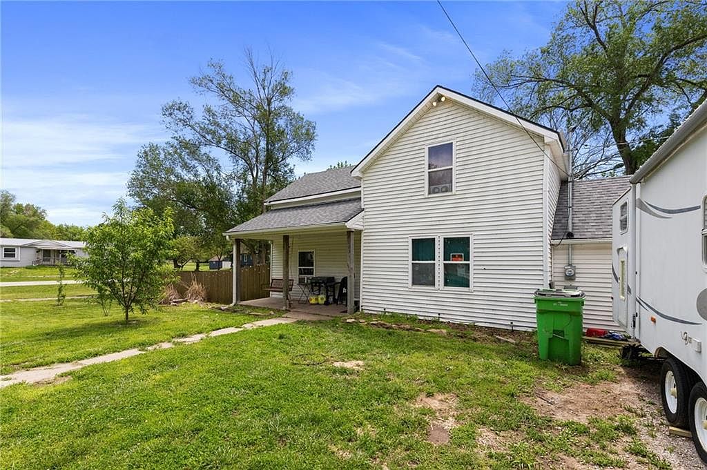 103 W Bondi Rd, Greeley, KS 66033 | Zillow