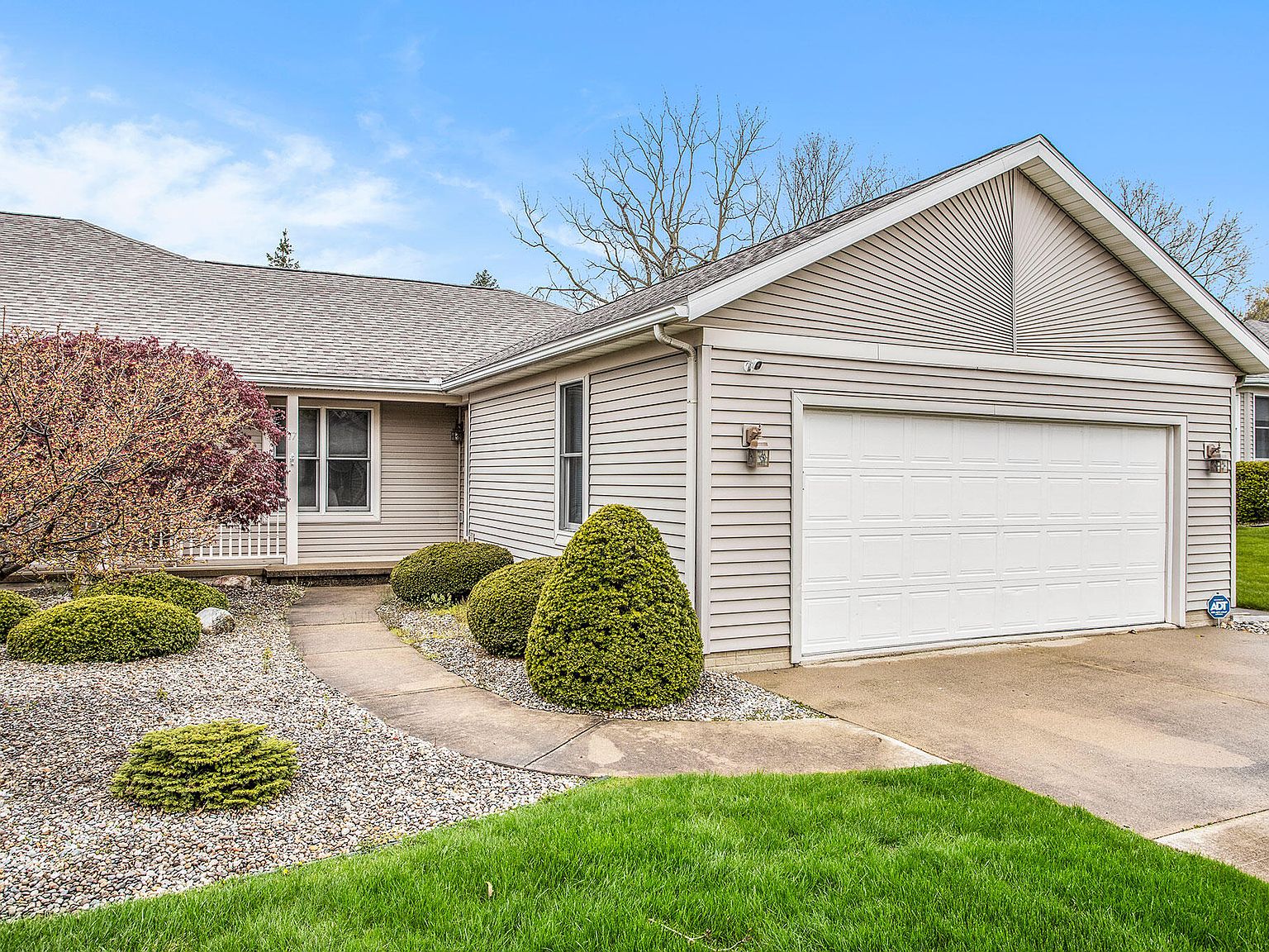 17 Oakwood Dr, Coldwater, MI 49036 | MLS #23012994 | Zillow